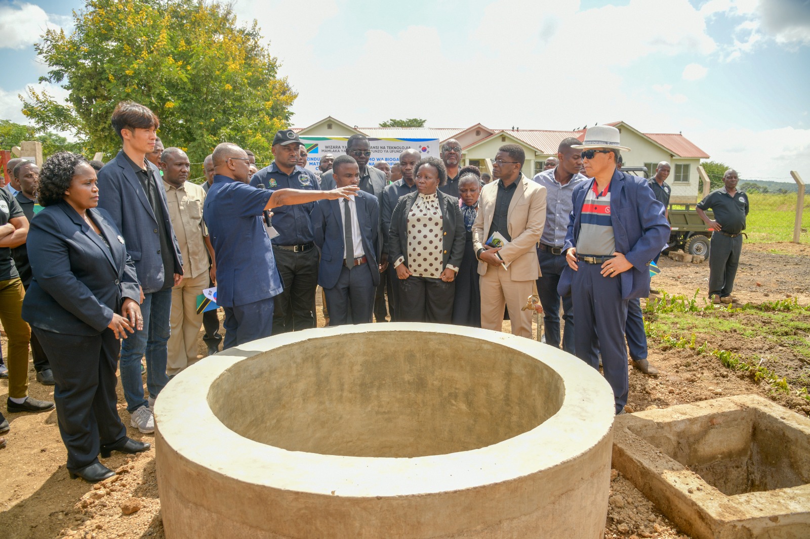 CHUO CHA VETA ARUSHA CHAZINDUA MRADI WA BIOGAS WENYE THAMANI YA ...